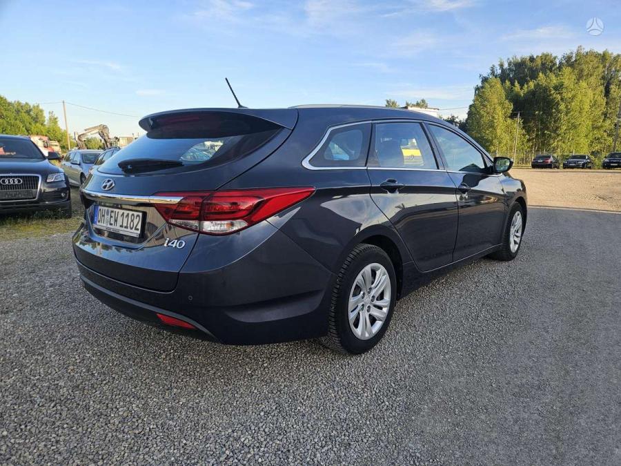 Zils Hyundai i40 2018 Radviliškis, ar dzinēja tilpumu 1.60 L un nobraukumu 124 tūkst. km par 6800 €, foto 5 vietnē AUTOMOTO.COM.LV