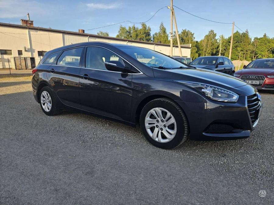 Zils Hyundai i40 2018 Radviliškis, ar dzinēja tilpumu 1.60 L un nobraukumu 124 tūkst. km par 6800 €, foto 7 vietnē AUTOMOTO.COM.LV