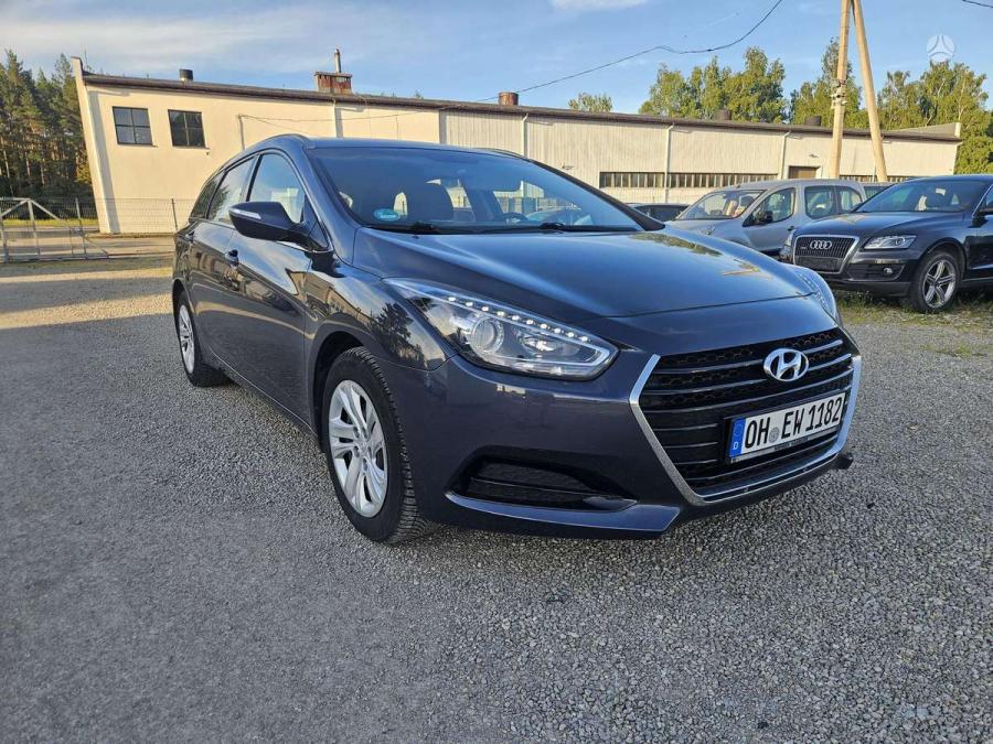 Zils Hyundai i40 2018 Radviliškis, ar dzinēja tilpumu 1.60 L un nobraukumu 124 tūkst. km par 6800 €, foto 8 vietnē AUTOMOTO.COM.LV
