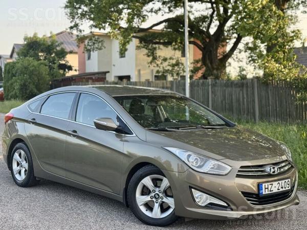 Brūns Hyundai i40 2012 Rīga, ar dzinēja tilpumu 2.00 L un nobraukumu 180 tūkst. km par 4750 €, foto 2 vietnē AUTOMOTO.COM.LV