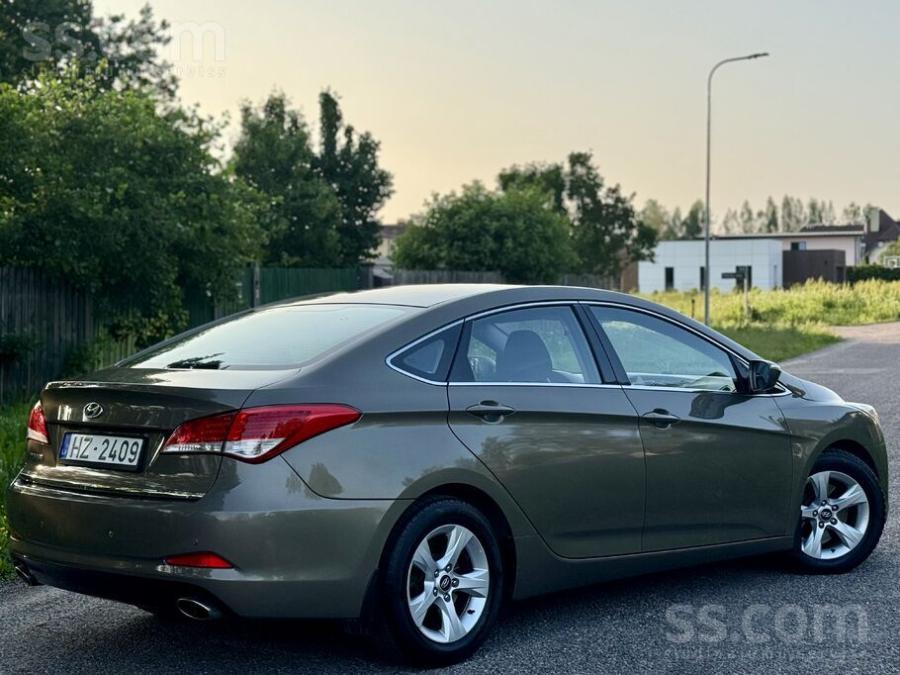 Brūns Hyundai i40 2012 Rīga, ar dzinēja tilpumu 2.00 L un nobraukumu 180 tūkst. km par 4750 €, foto 6 vietnē AUTOMOTO.COM.LV