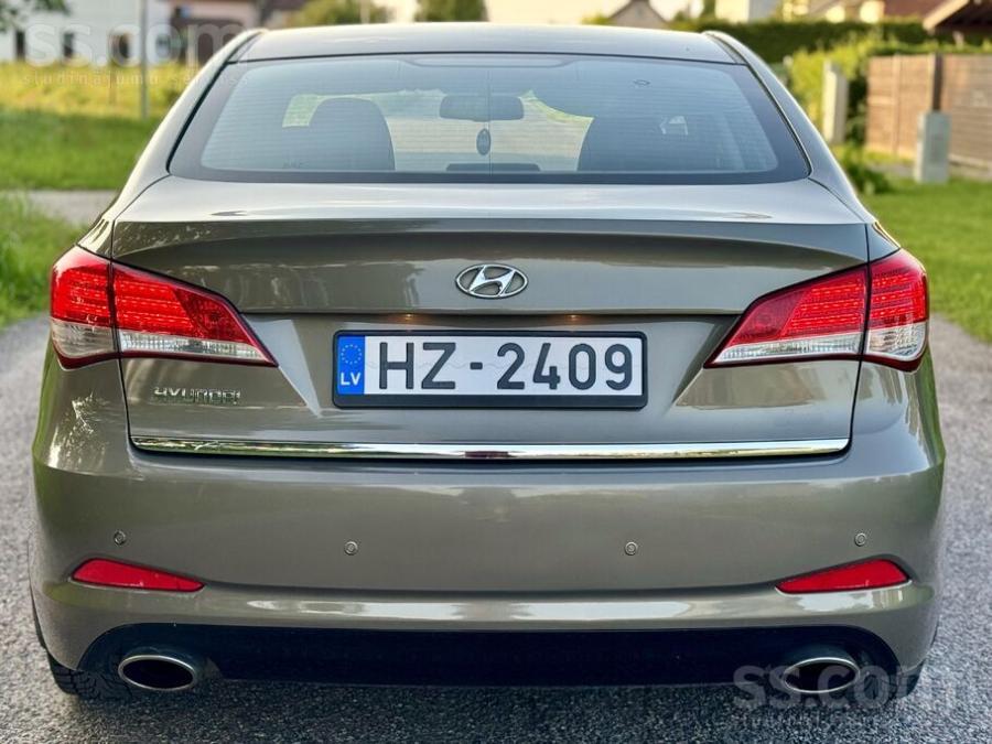 Brūns Hyundai i40 2012 Rīga, ar dzinēja tilpumu 2.00 L un nobraukumu 180 tūkst. km par 4750 €, foto 12 vietnē AUTOMOTO.COM.LV