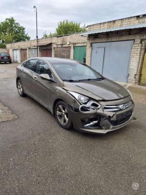Brūns Hyundai i40 2012 Kauņa, ar dzinēja tilpumu 1.60 L un nobraukumu 422 tūkst. km par 2000 €, foto  vietnē AUTOMOTO.COM.LV