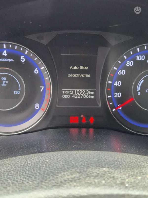 Brown Hyundai i40 2012 in Kaunas, with an engine capacity of 1.60 L and mileage of 422 thousand km for 2000 €, photo 6 on AUTOMOTO.COM.LV