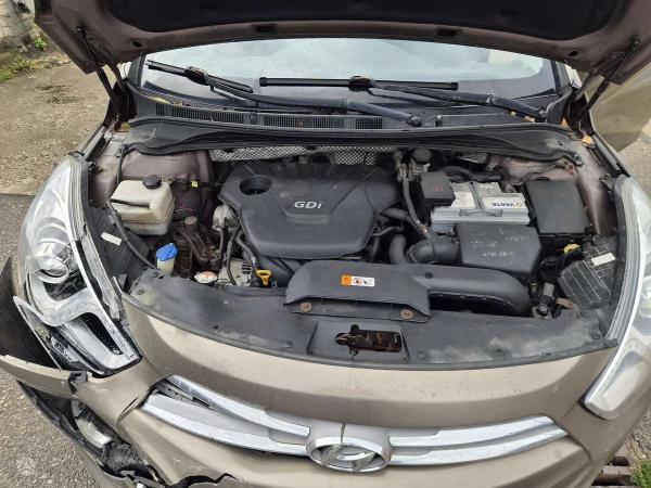 Brown Hyundai i40 2012 in Kaunas, with an engine capacity of 1.60 L and mileage of 422 thousand km for 2000 €, photo 7 on AUTOMOTO.COM.LV