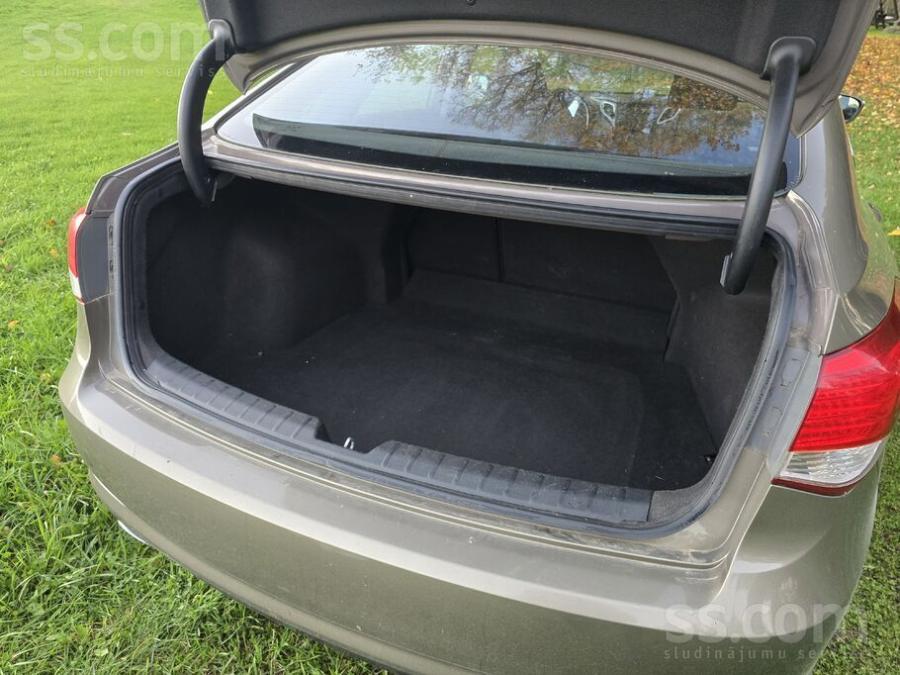 Brūns Hyundai i40 2012 Rēzekne, ar dzinēja tilpumu 1.70 L un nobraukumu 311 tūkst. km par 3900 €, foto 7 vietnē AUTOMOTO.COM.LV