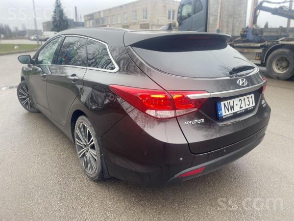 Brūns Hyundai i40 2017 Rēzekne, ar dzinēja tilpumu 1.70 L un nobraukumu 153 tūkst. km par 5900 €, foto 3 vietnē AUTOMOTO.COM.LV
