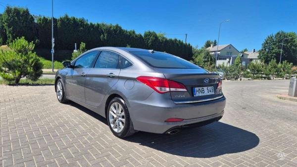 Pelēks Hyundai i40 2014 Plungė, ar dzinēja tilpumu 2.00 L un nobraukumu 266 tūkst. km par 5000 €, foto 4 vietnē AUTOMOTO.COM.LV