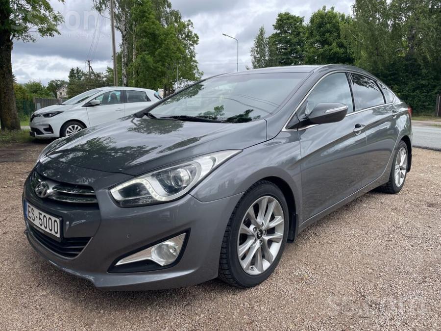 Pelēks Hyundai i40 2015 Rīga, ar dzinēja tilpumu 1.70 L un nobraukumu 282 tūkst. km par 7800 €, foto 1 vietnē AUTOMOTO.COM.LV