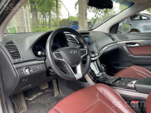 Pelēks Hyundai i40 2015 Rīga, ar dzinēja tilpumu 1.70 L un nobraukumu 282 tūkst. km par 7800 €, foto 12 vietnē AUTOMOTO.COM.LV