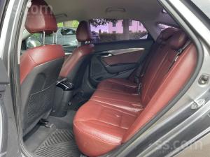 Pelēks Hyundai i40 2015 Rīga, ar dzinēja tilpumu 1.70 L un nobraukumu 282 tūkst. km par 7800 €, foto 15 vietnē AUTOMOTO.COM.LV