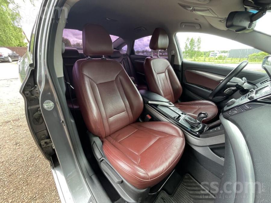 Pelēks Hyundai i40 2015 Rīga, ar dzinēja tilpumu 1.70 L un nobraukumu 282 tūkst. km par 7800 €, foto 20 vietnē AUTOMOTO.COM.LV