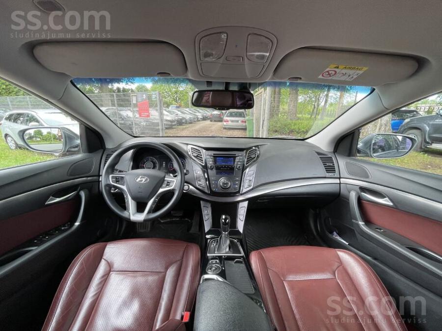 Pelēks Hyundai i40 2015 Rīga, ar dzinēja tilpumu 1.70 L un nobraukumu 282 tūkst. km par 7800 €, foto 22 vietnē AUTOMOTO.COM.LV