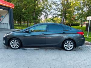Pelēks Hyundai i40 2012 Rīga, ar dzinēja tilpumu 1.70 L un nobraukumu 451 tūkst. km par 4650 €, foto 5 vietnē AUTOMOTO.COM.LV
