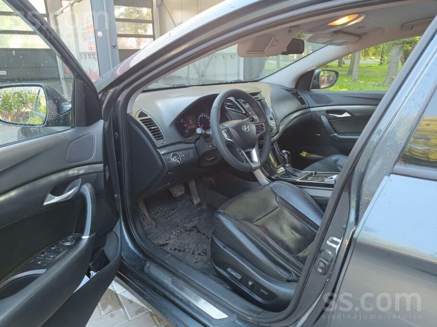 Pelēks Hyundai i40 2012 Rīga, ar dzinēja tilpumu 1.70 L un nobraukumu 451 tūkst. km par 4650 €, foto 8 vietnē AUTOMOTO.COM.LV