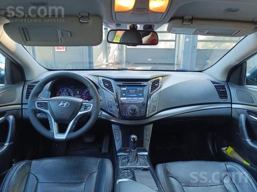 Pelēks Hyundai i40 2012 Rīga, ar dzinēja tilpumu 1.70 L un nobraukumu 451 tūkst. km par 4650 €, foto 9 vietnē AUTOMOTO.COM.LV