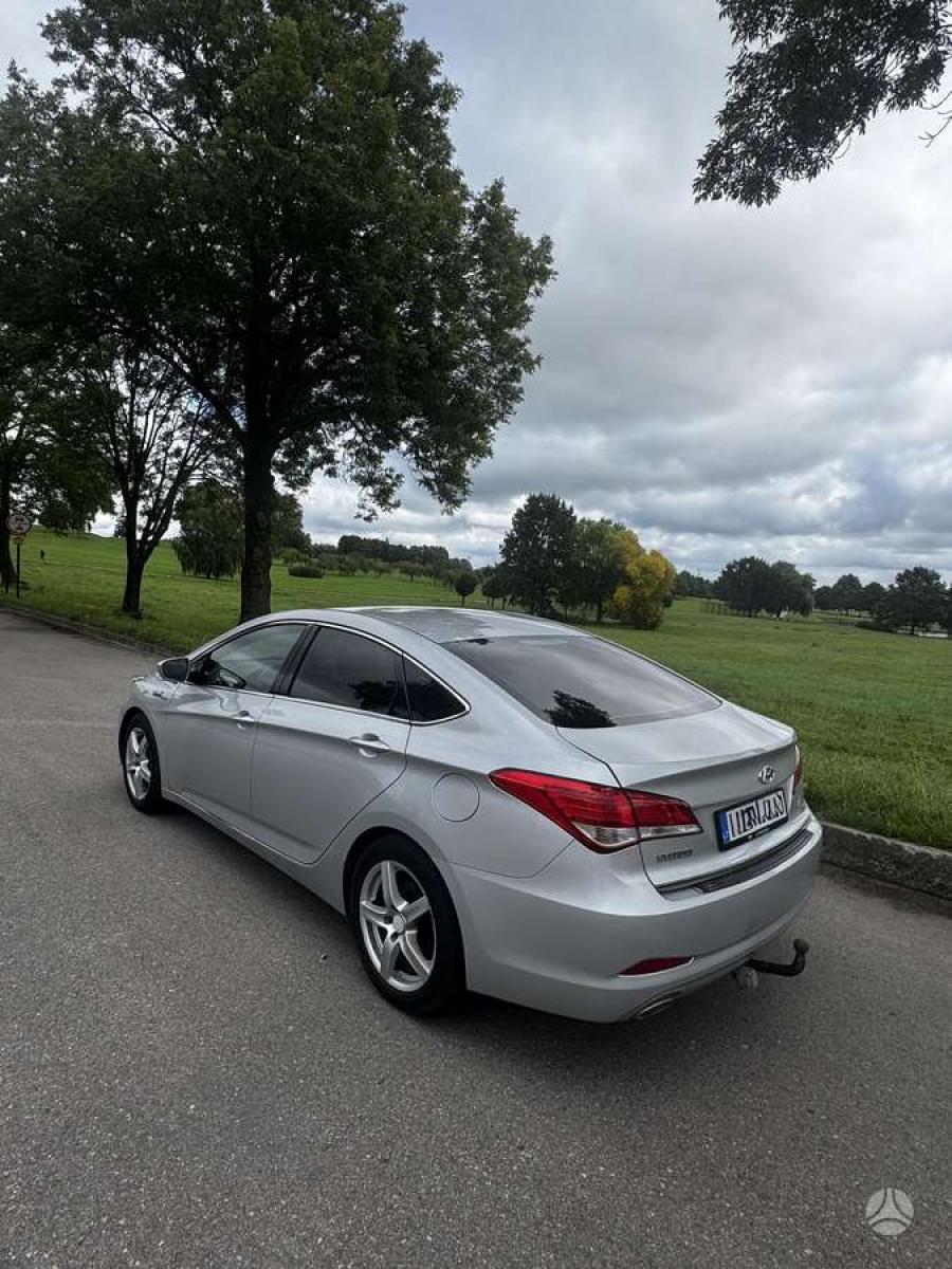 Pelēks Hyundai i40 2012 Kauņa, ar dzinēja tilpumu 1.69 L un nobraukumu 275 tūkst. km par 3500 €, foto 3 vietnē AUTOMOTO.COM.LV