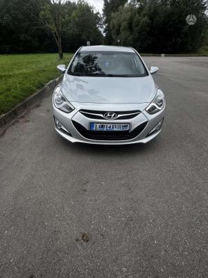 Pelēks Hyundai i40 2012 Kauņa, ar dzinēja tilpumu 1.69 L un nobraukumu 275 tūkst. km par 3500 €, foto 4 vietnē AUTOMOTO.COM.LV