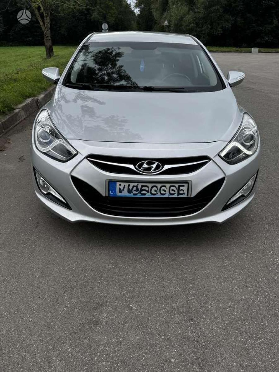 Pelēks Hyundai i40 2012 Kauņa, ar dzinēja tilpumu 1.69 L un nobraukumu 275 tūkst. km par 3500 €, foto 6 vietnē AUTOMOTO.COM.LV