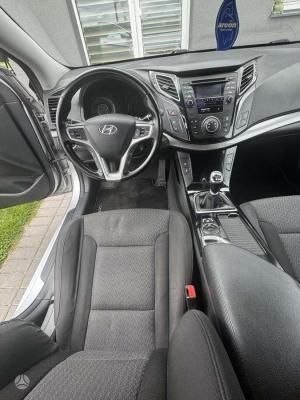Pelēks Hyundai i40 2012 Kauņa, ar dzinēja tilpumu 1.69 L un nobraukumu 275 tūkst. km par 3500 €, foto 17 vietnē AUTOMOTO.COM.LV