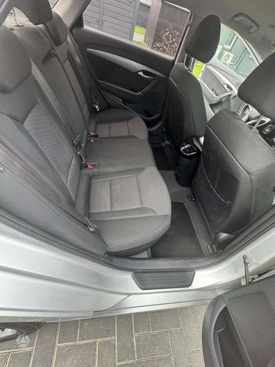 Pelēks Hyundai i40 2012 Kauņa, ar dzinēja tilpumu 1.69 L un nobraukumu 275 tūkst. km par 3500 €, foto 20 vietnē AUTOMOTO.COM.LV