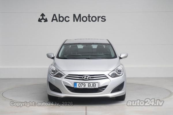 Grey Hyundai i40 2013 in Tallinn, with an engine capacity of 1.60 L and mileage of 178 thousand km for 6190 €, photo 2 on AUTOMOTO.COM.LV