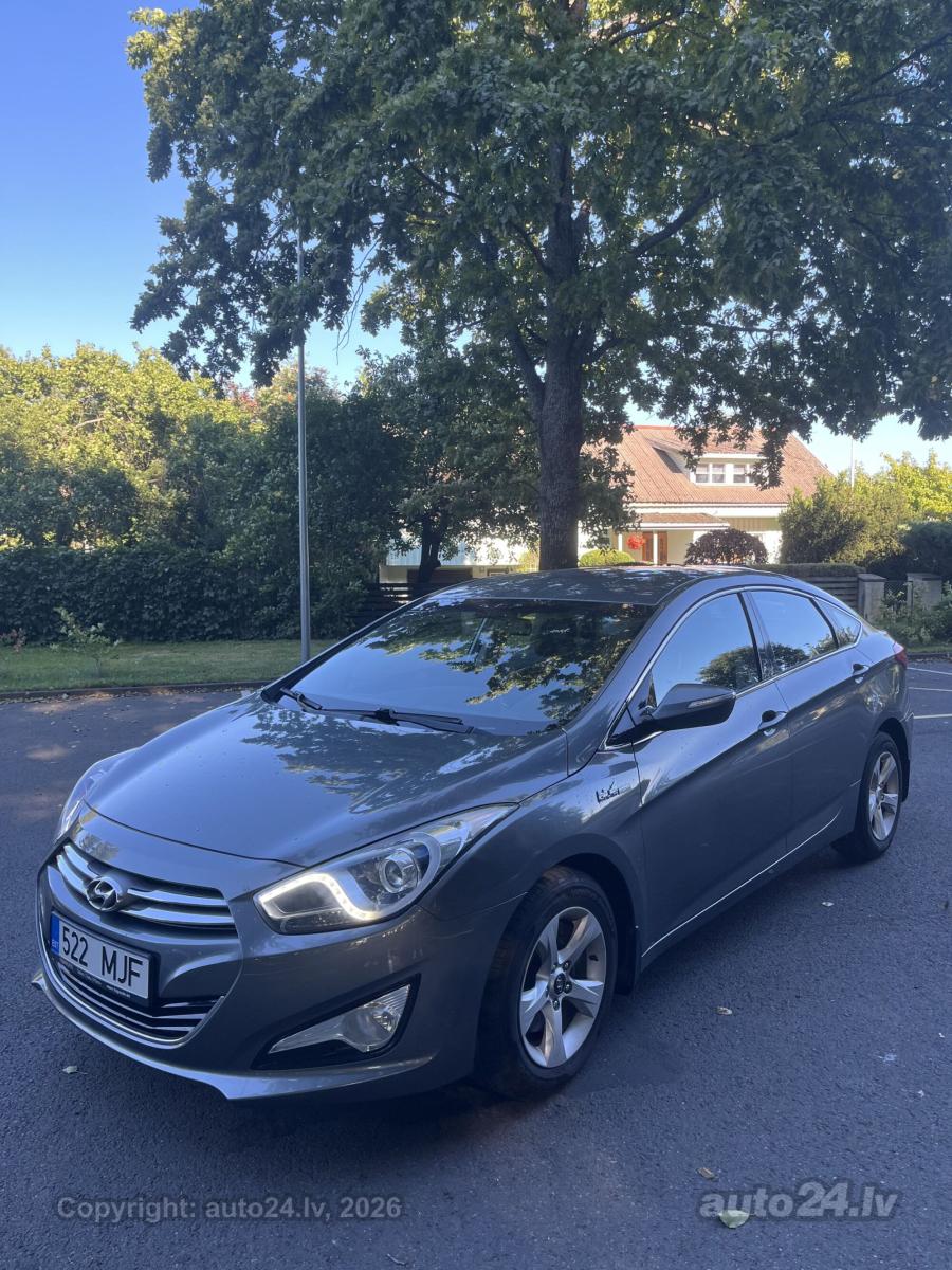 Grey Hyundai i40 2013 in Tallinn, with an engine capacity of 1.60 L and mileage of 101 thousand km for 6350 €, photo 1 on AUTOMOTO.COM.LV