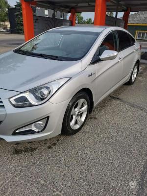 Pelēks Hyundai i40 2013 Marijampole, ar dzinēja tilpumu 1.69 L un nobraukumu 219 tūkst. km par 4200 €, foto 5 vietnē AUTOMOTO.COM.LV