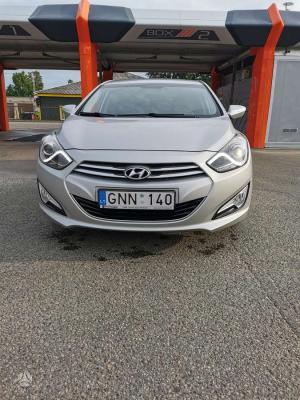 Pelēks Hyundai i40 2013 Marijampole, ar dzinēja tilpumu 1.69 L un nobraukumu 219 tūkst. km par 4200 €, foto 8 vietnē AUTOMOTO.COM.LV