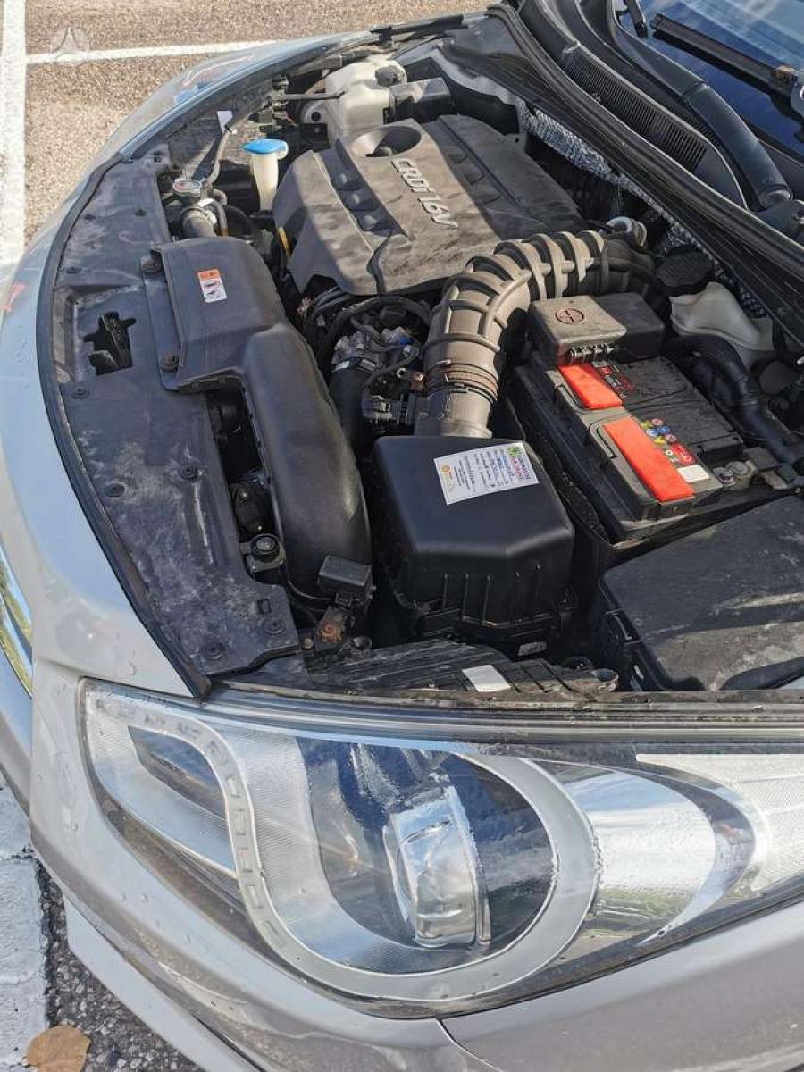 Pelēks Hyundai i40 2013 Marijampole, ar dzinēja tilpumu 1.69 L un nobraukumu 219 tūkst. km par 4200 €, foto 9 vietnē AUTOMOTO.COM.LV