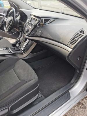 Pelēks Hyundai i40 2013 Marijampole, ar dzinēja tilpumu 1.69 L un nobraukumu 219 tūkst. km par 4200 €, foto 15 vietnē AUTOMOTO.COM.LV
