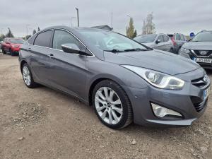 Grey Hyundai i40 2013 in Utena, with an engine capacity of 1.69 L and mileage of 259 thousand km for 5200 €, photo 4 on AUTOMOTO.COM.LV