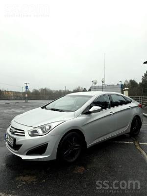 Pelēks Hyundai i40 2014 Rīga, ar dzinēja tilpumu 1.60 L un nobraukumu 215 tūkst. km par 5980 €, foto 8 vietnē AUTOMOTO.COM.LV