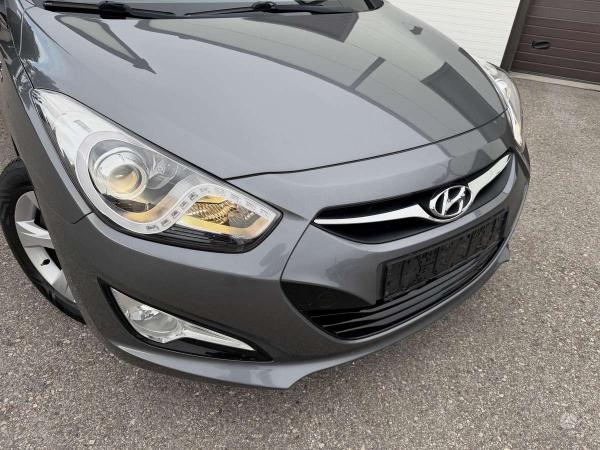 Grey Hyundai i40 2014 in Utena, with an engine capacity of 1.69 L and mileage of 287 thousand km for 4250 €, photo 6 on AUTOMOTO.COM.LV