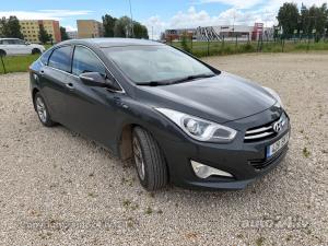 Pelēks Hyundai i40 2014 Tallina, ar dzinēja tilpumu 1.70 L un nobraukumu 290 tūkst. km par 4500 €, foto 3 vietnē AUTOMOTO.COM.LV