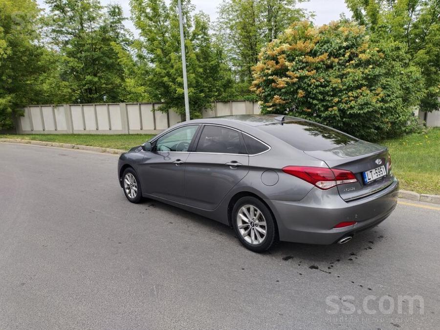 Pelēks Hyundai i40 2015 Rīga, ar dzinēja tilpumu 1.70 L un nobraukumu 158 tūkst. km par 7900 €, foto 5 vietnē AUTOMOTO.COM.LV