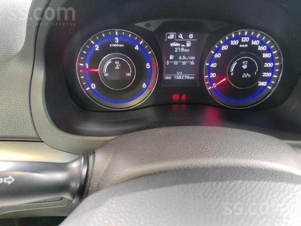 Grey Hyundai i40 2015 in Riga, with an engine capacity of 1.70 L and mileage of 158 thousand km for 7900 €, photo 7 on AUTOMOTO.COM.LV