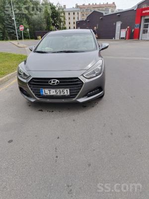 Pelēks Hyundai i40 2015 Rīga, ar dzinēja tilpumu 1.70 L un nobraukumu 158 tūkst. km par 7900 €, foto 9 vietnē AUTOMOTO.COM.LV