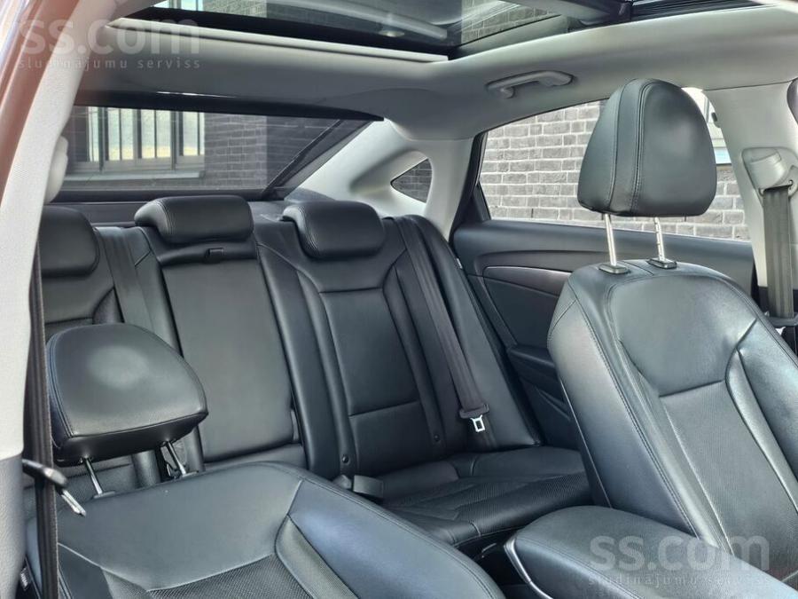 Grey Hyundai i40 2017 in Riga, with an engine capacity of 1.70 L and mileage of 187 thousand km for 7970 €, photo 10 on AUTOMOTO.COM.LV
