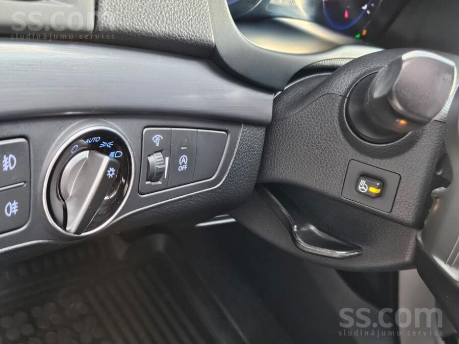Grey Hyundai i40 2017 in Riga, with an engine capacity of 1.70 L and mileage of 187 thousand km for 7970 €, photo 18 on AUTOMOTO.COM.LV