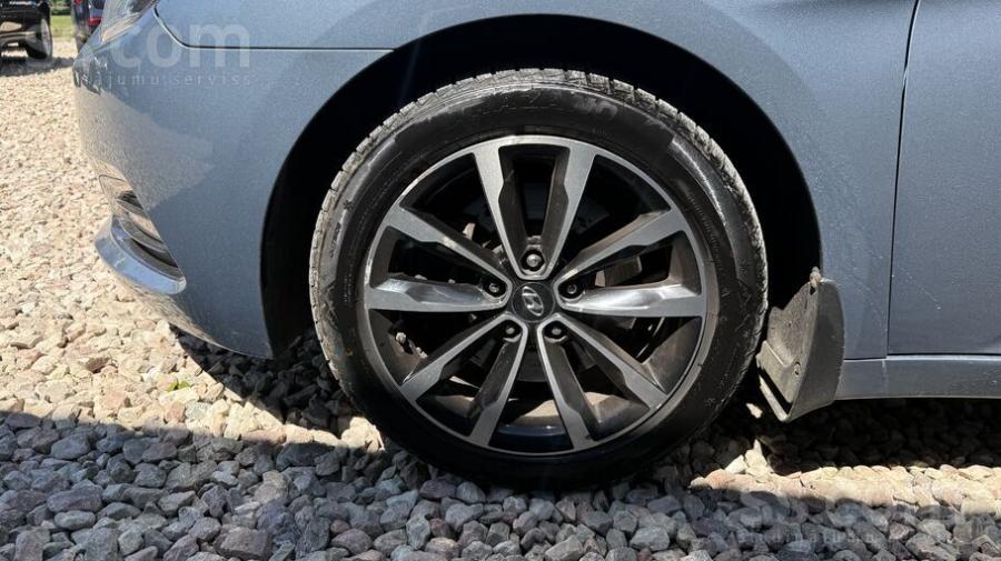 Pelēks Hyundai i40 2017 Rīga, ar dzinēja tilpumu 1.70 L un nobraukumu 177 tūkst. km par 7650 €, foto 8 vietnē AUTOMOTO.COM.LV