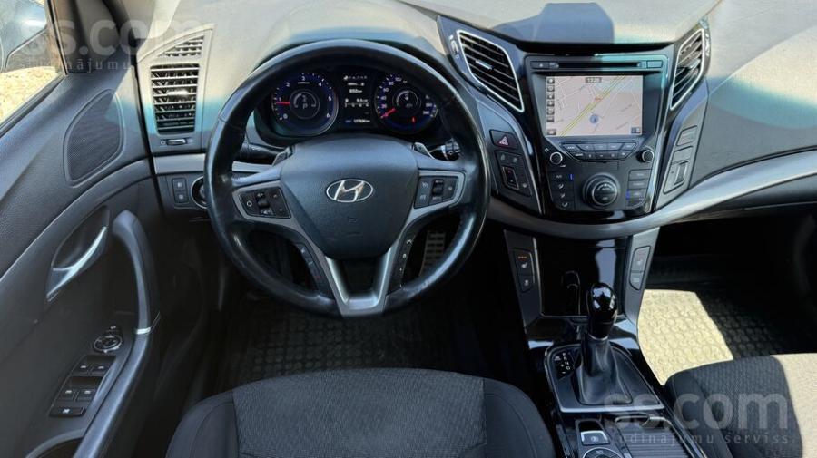Pelēks Hyundai i40 2017 Rīga, ar dzinēja tilpumu 1.70 L un nobraukumu 177 tūkst. km par 7650 €, foto 14 vietnē AUTOMOTO.COM.LV