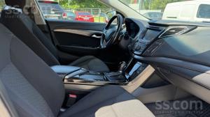 Pelēks Hyundai i40 2017 Rīga, ar dzinēja tilpumu 1.70 L un nobraukumu 177 tūkst. km par 7650 €, foto 24 vietnē AUTOMOTO.COM.LV