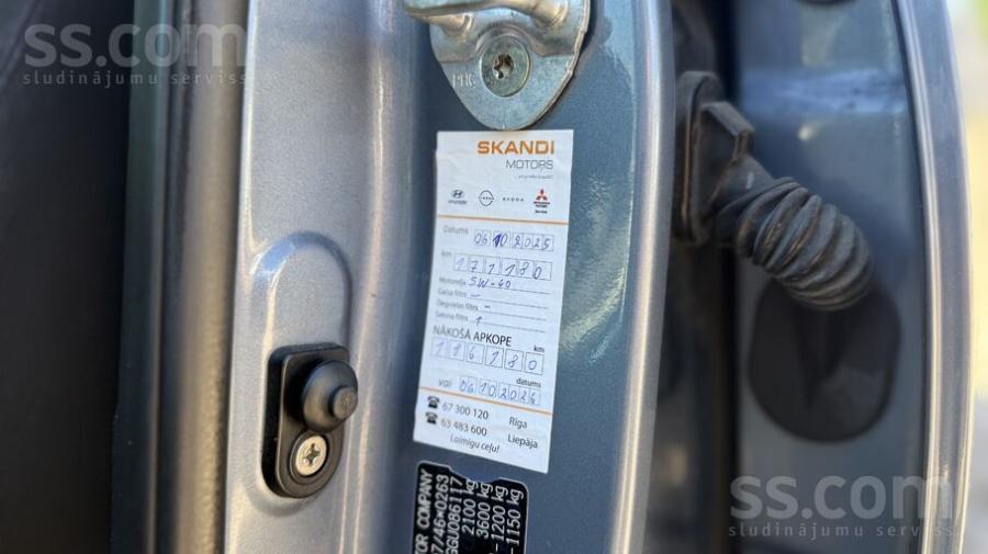 Pelēks Hyundai i40 2017 Rīga, ar dzinēja tilpumu 1.70 L un nobraukumu 177 tūkst. km par 7650 €, foto 27 vietnē AUTOMOTO.COM.LV