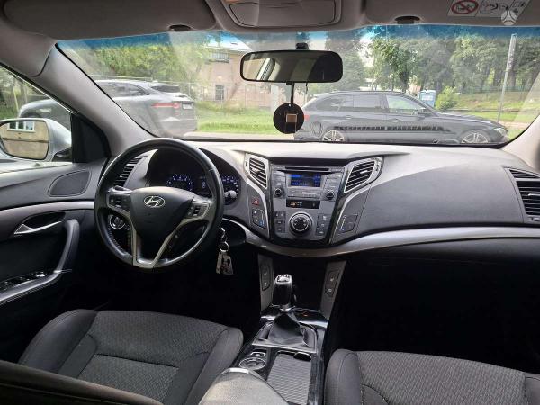 Grey Hyundai i40 2017 in Vilnius, with an engine capacity of 1.59 L and mileage of 165 thousand km for 5900 €, photo 7 on AUTOMOTO.COM.LV