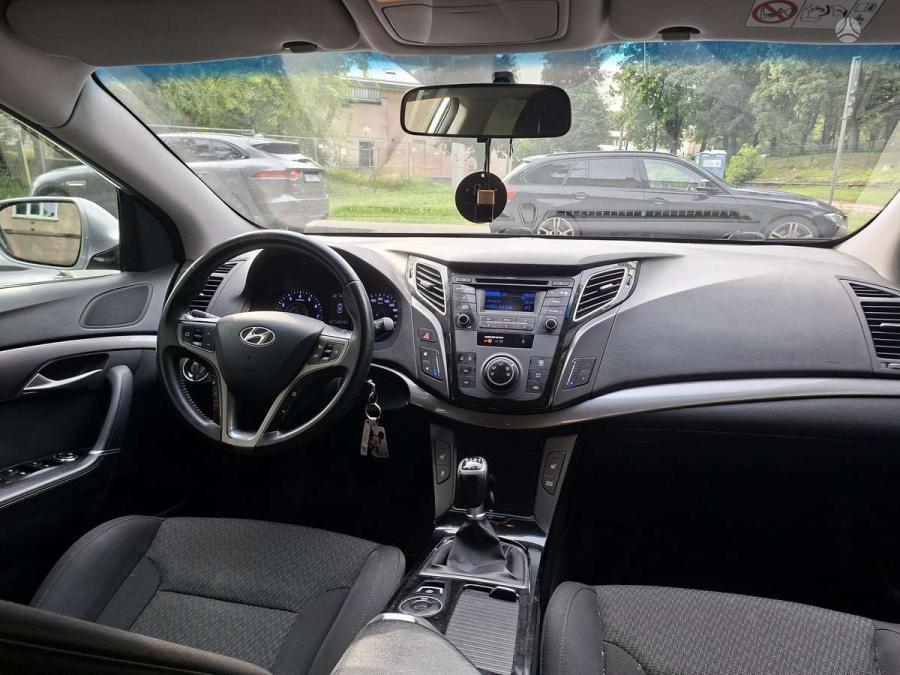 Pelēks Hyundai i40 2017 Viļņa, ar dzinēja tilpumu 1.59 L un nobraukumu 165 tūkst. km par 5900 €, foto 8 vietnē AUTOMOTO.COM.LV