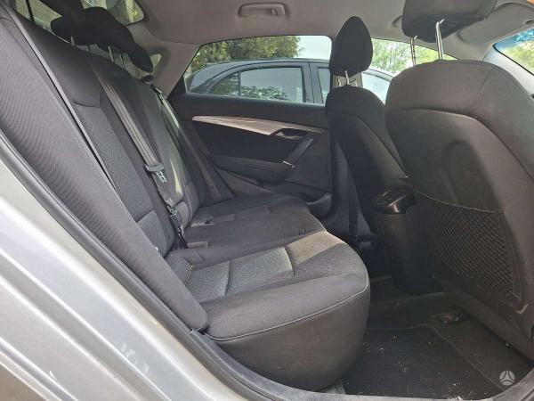 Grey Hyundai i40 2017 in Vilnius, with an engine capacity of 1.59 L and mileage of 165 thousand km for 5900 €, photo 9 on AUTOMOTO.COM.LV