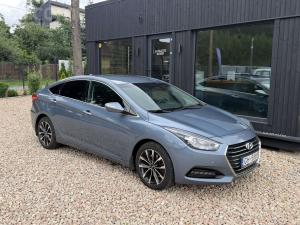 Grey Hyundai i40 2017 in Riga, with an engine capacity of 1.70 L and mileage of 177 thousand km for 7700 €, photo 4 on AUTOMOTO.COM.LV