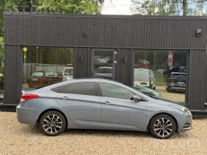 Grey Hyundai i40 2017 in Riga, with an engine capacity of 1.70 L and mileage of 177 thousand km for 7700 €, photo 5 on AUTOMOTO.COM.LV