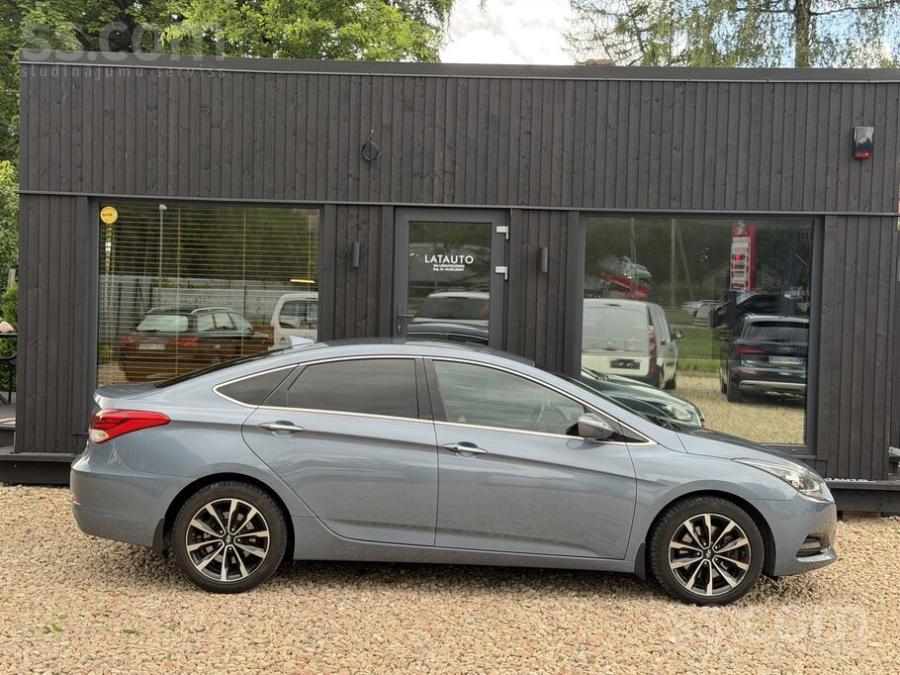 Grey Hyundai i40 2017 in Riga, with an engine capacity of 1.70 L and mileage of 177 thousand km for 7700 €, photo 5 on AUTOMOTO.COM.LV